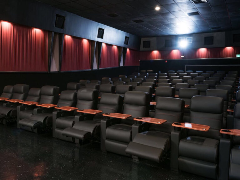 Regency Theaters - Kukui Mall - Kihei Cinemas - Kihei, HI, USA - Inorca